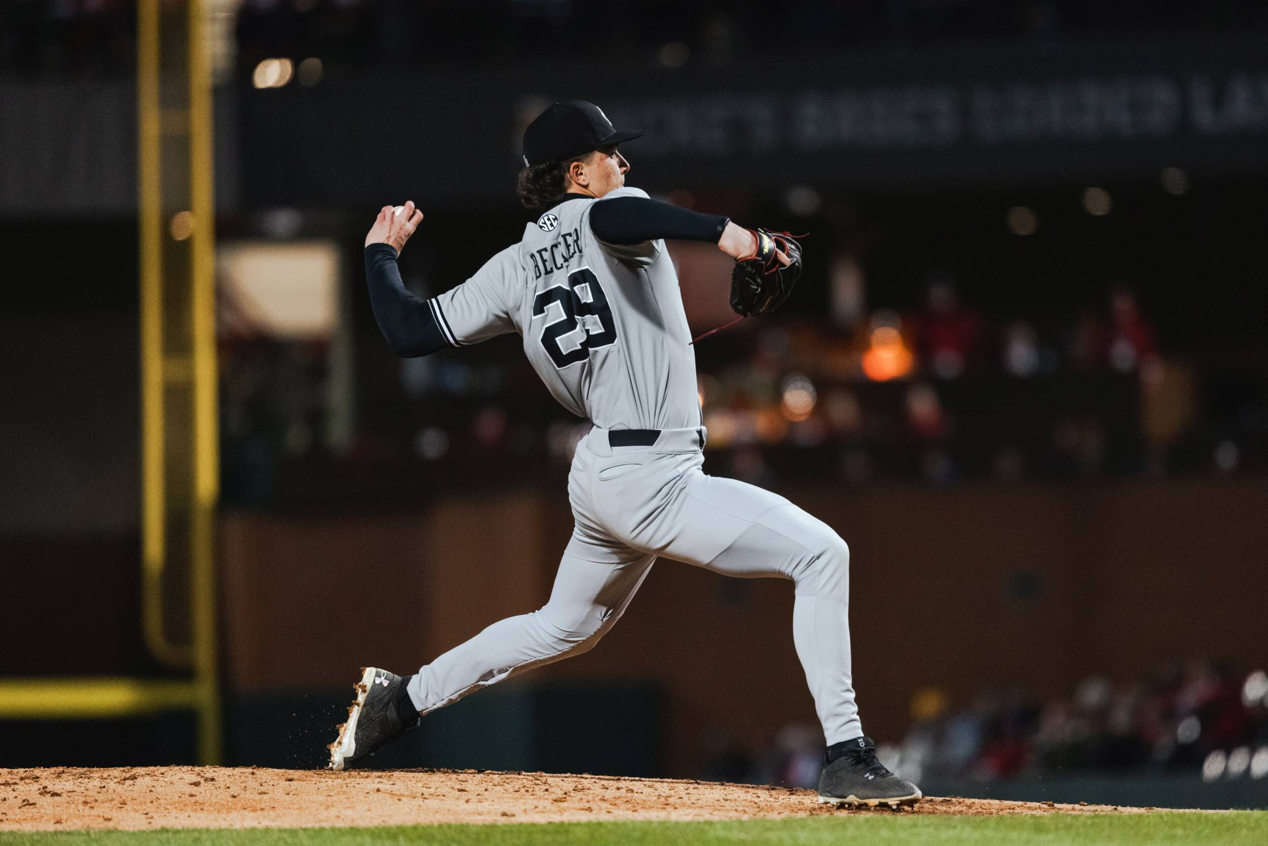 Baseball Drops Friday Contest at No. 3 Arkansas – University of South ...