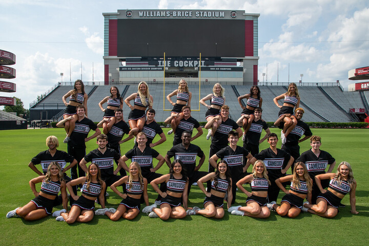 Cheerleading – University of South Carolina Athletics