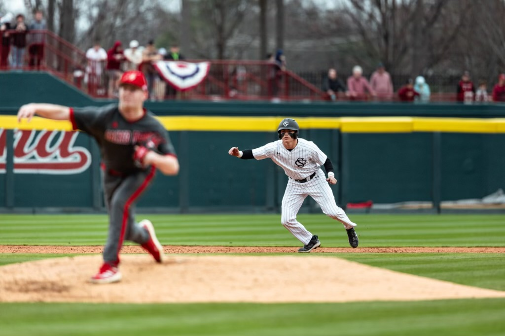Baseball Clinches Series over Sacred Heart with 1-Hit Shutout ...