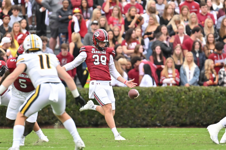 Football – University of South Carolina Athletics