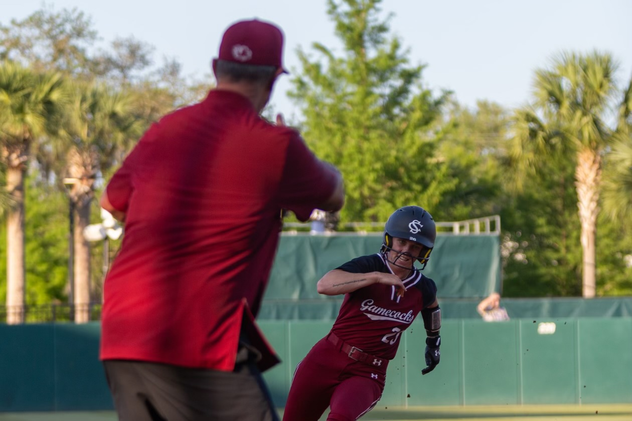 Gamecocks Out-Hit No. 10 Gators in Loss – University of South Carolina ...