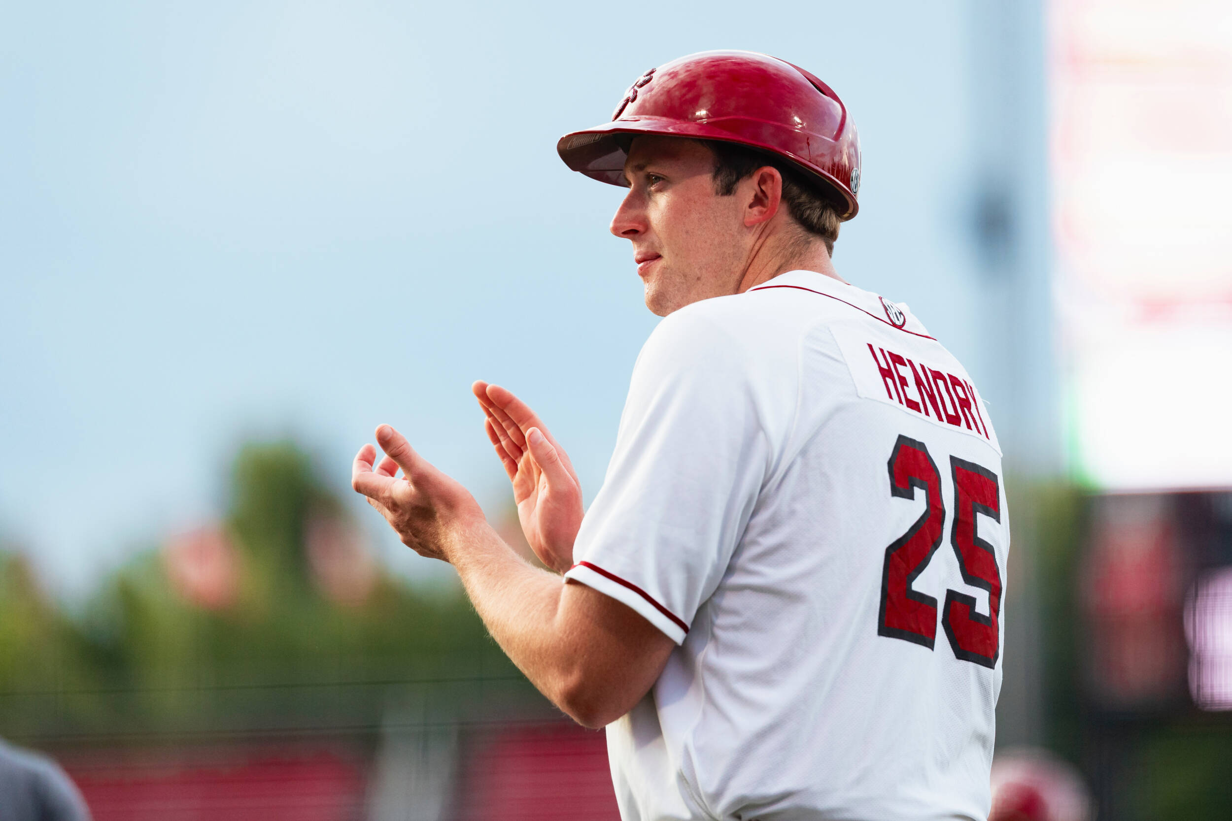 Big Eighth Inning Lifts Baseball Past Winthrop – University of South ...
