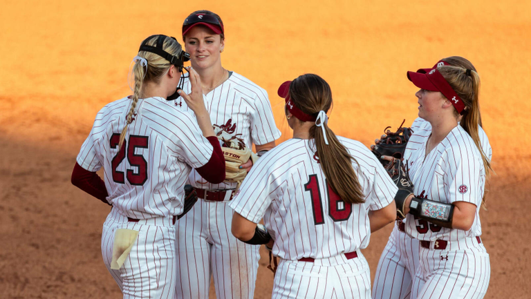 Softball – University of South Carolina Athletics