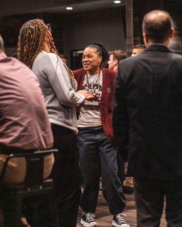 South Carolina Hosts Gamecock NIL Summit – University of South Carolina ...